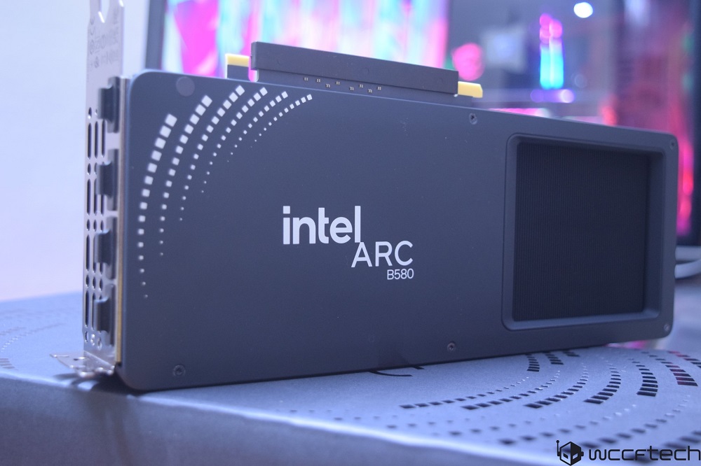 Intel Arc B580 Battlemage GPU ra mắt bán lẻ